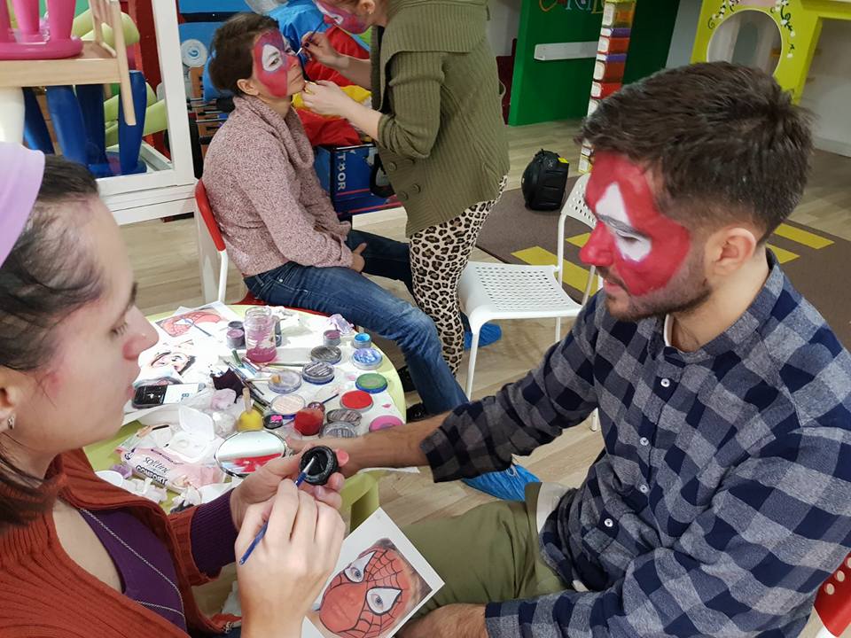 Workshop de picturi pe fata, invata sa pictezi pe fata