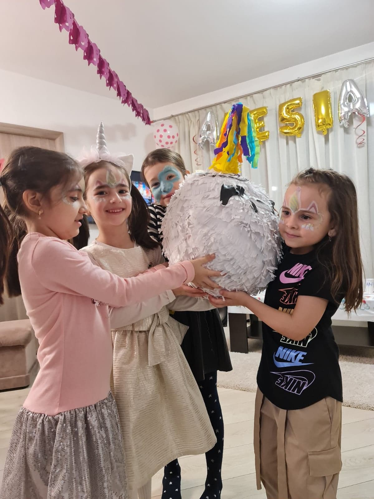 pinata petreceri cluj, pinata la petreceri si evenimente, pinata party ...